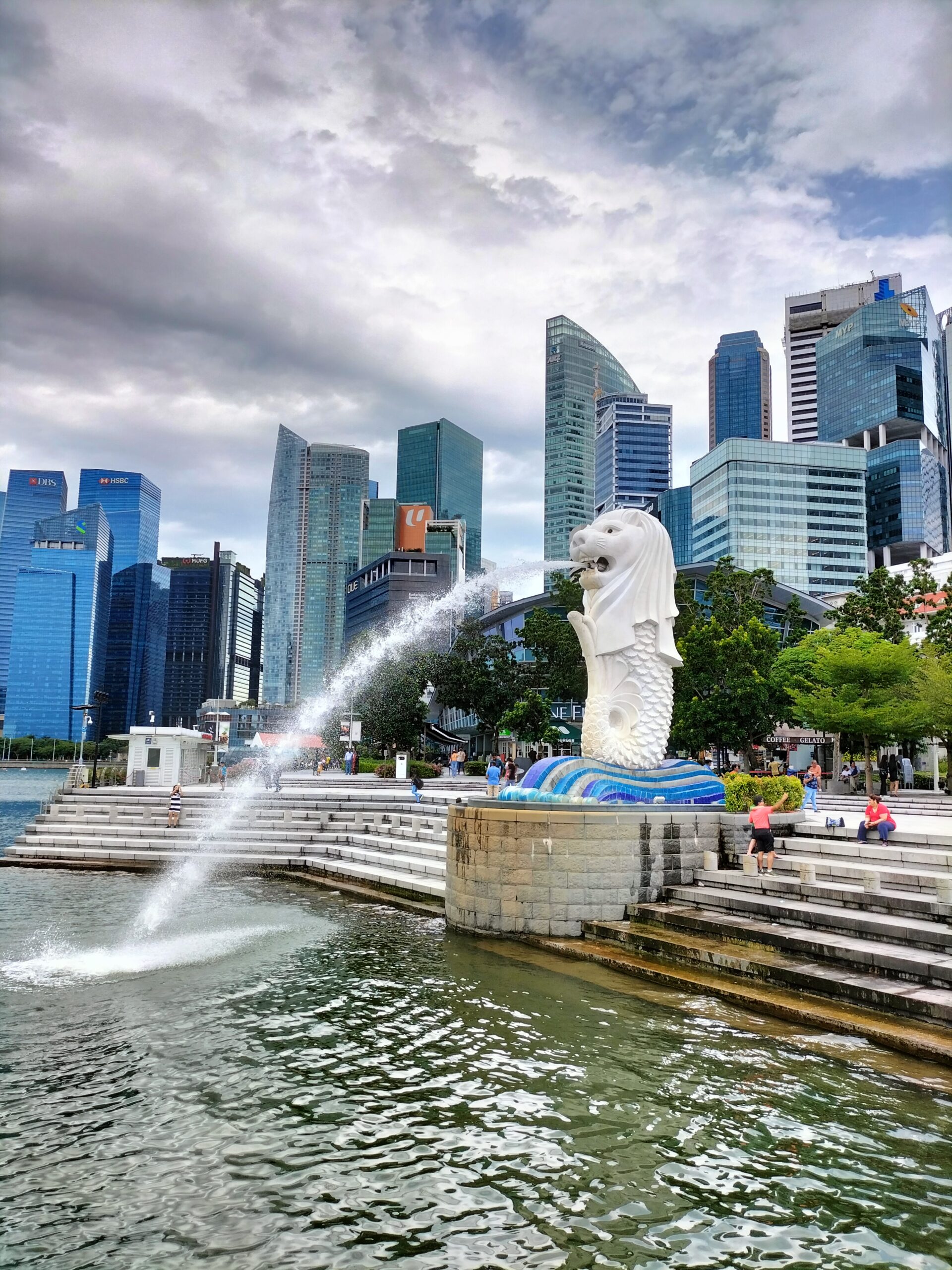 10 Must-See Attractions in Singapore - Keep Moosing